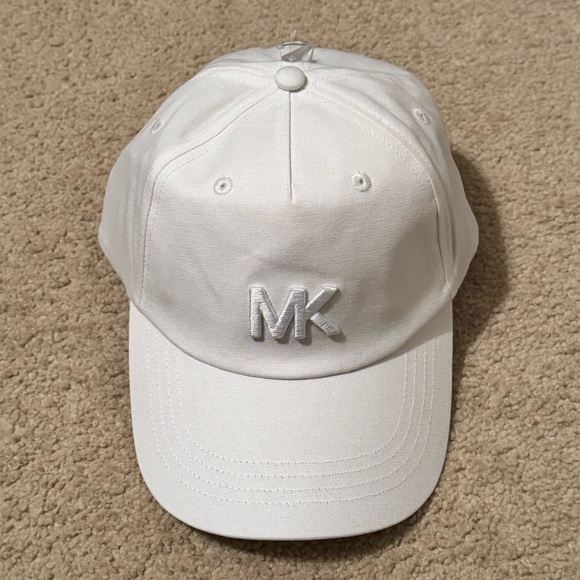 MICHAEL Michael Kors | Accessories | Nwt Michael Kors Mk Logo Signature ...